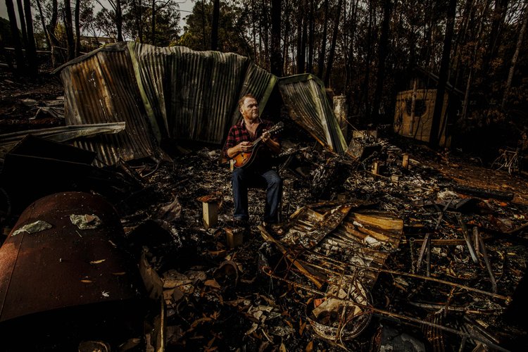 Out Of The Ashes — Oculi
