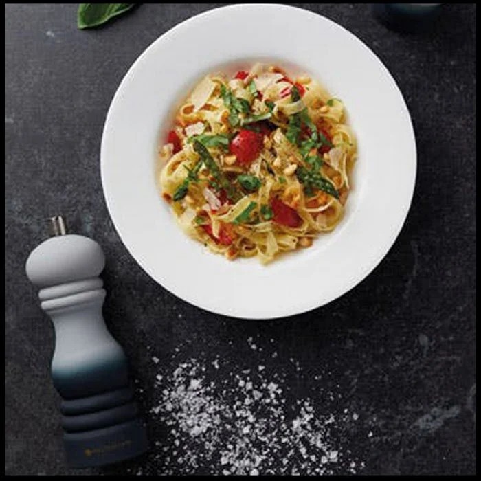 MasterClass Salt or Pepper Mill - 17cm — C Booth & Son