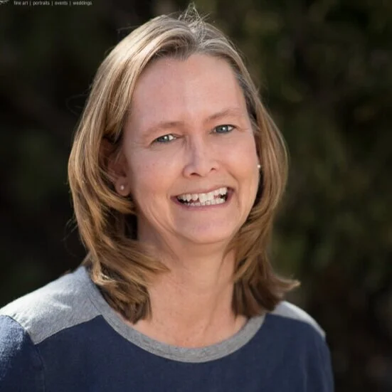 Laurie Elliott Hot