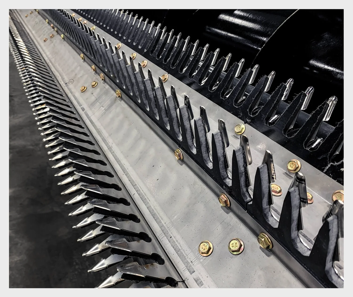 Falcon Stripper Header — Applequist Manufacturing, Inc.