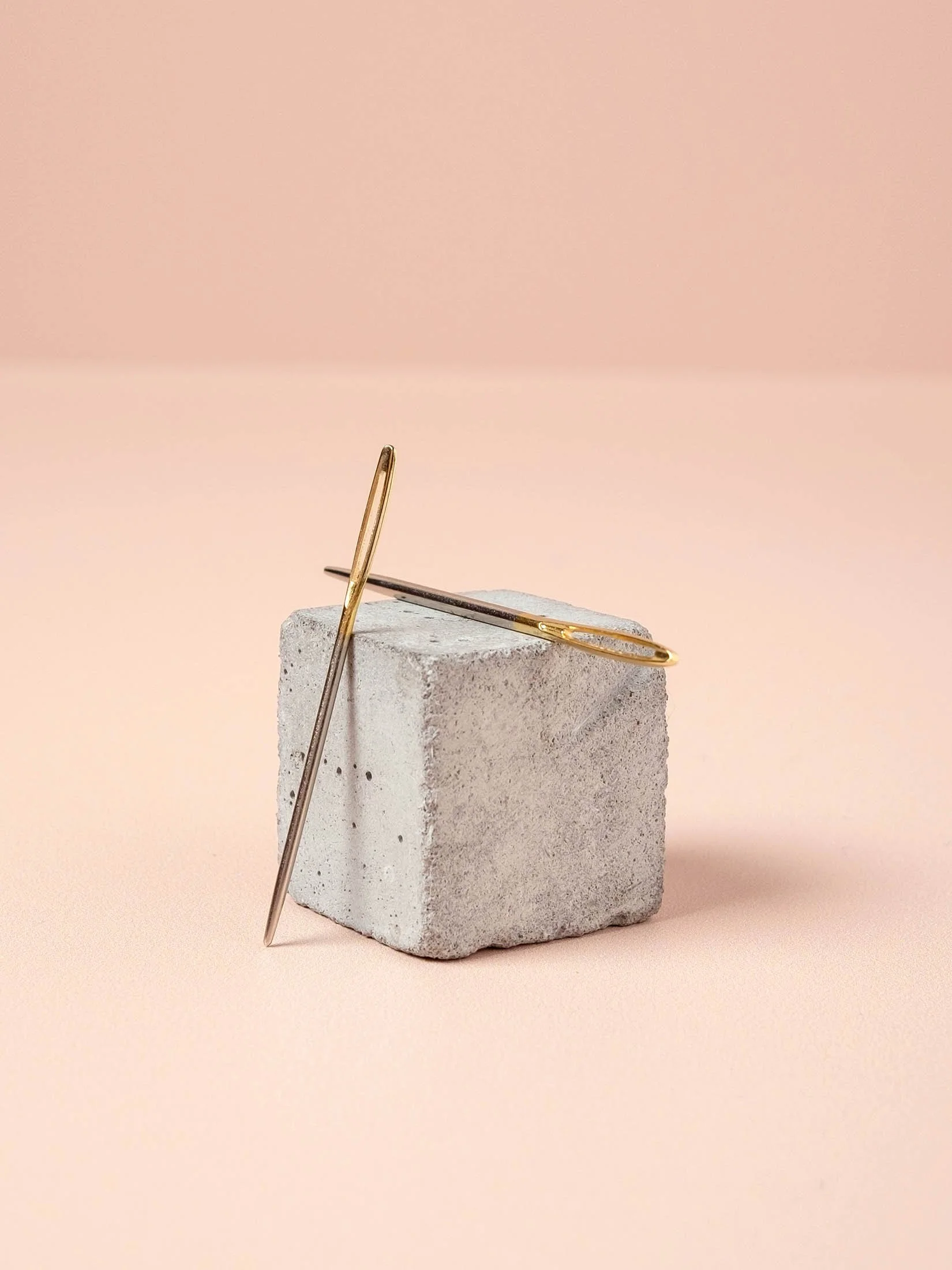How to Mend Knitwear using Swiss Darning — flock | Sustainable Yarn and ...