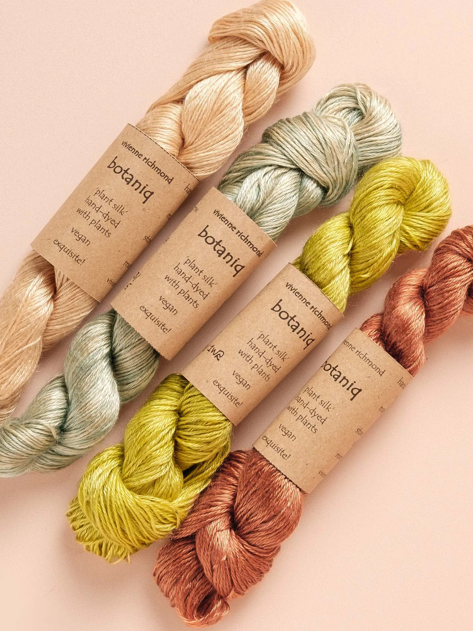 botaniq + flock Ruffle Collar Crochet Kit | Vegan yarn naturally dyed ...