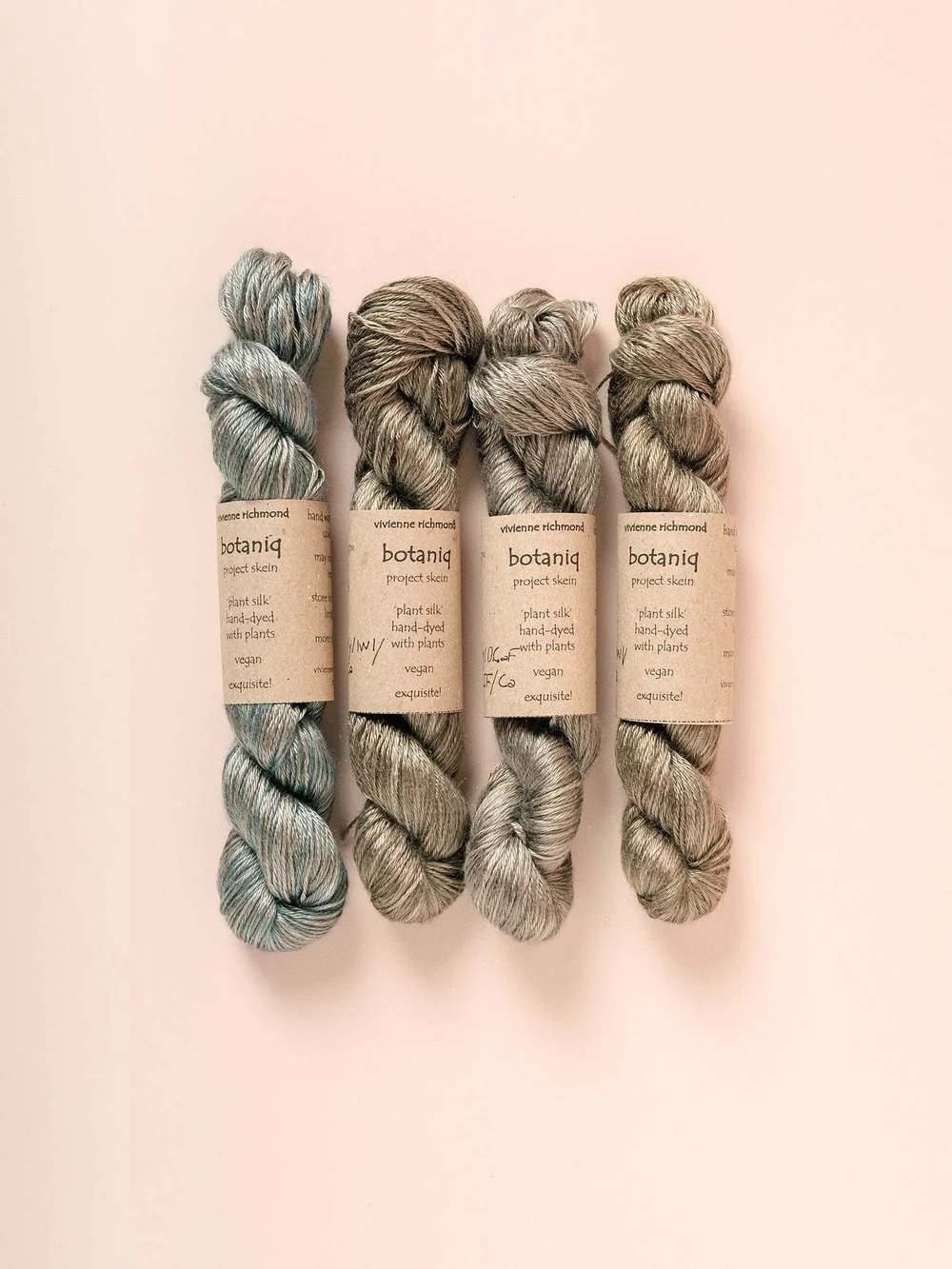 botaniq + flock Ruffle Collar Crochet Kit | Vegan yarn naturally dyed ...
