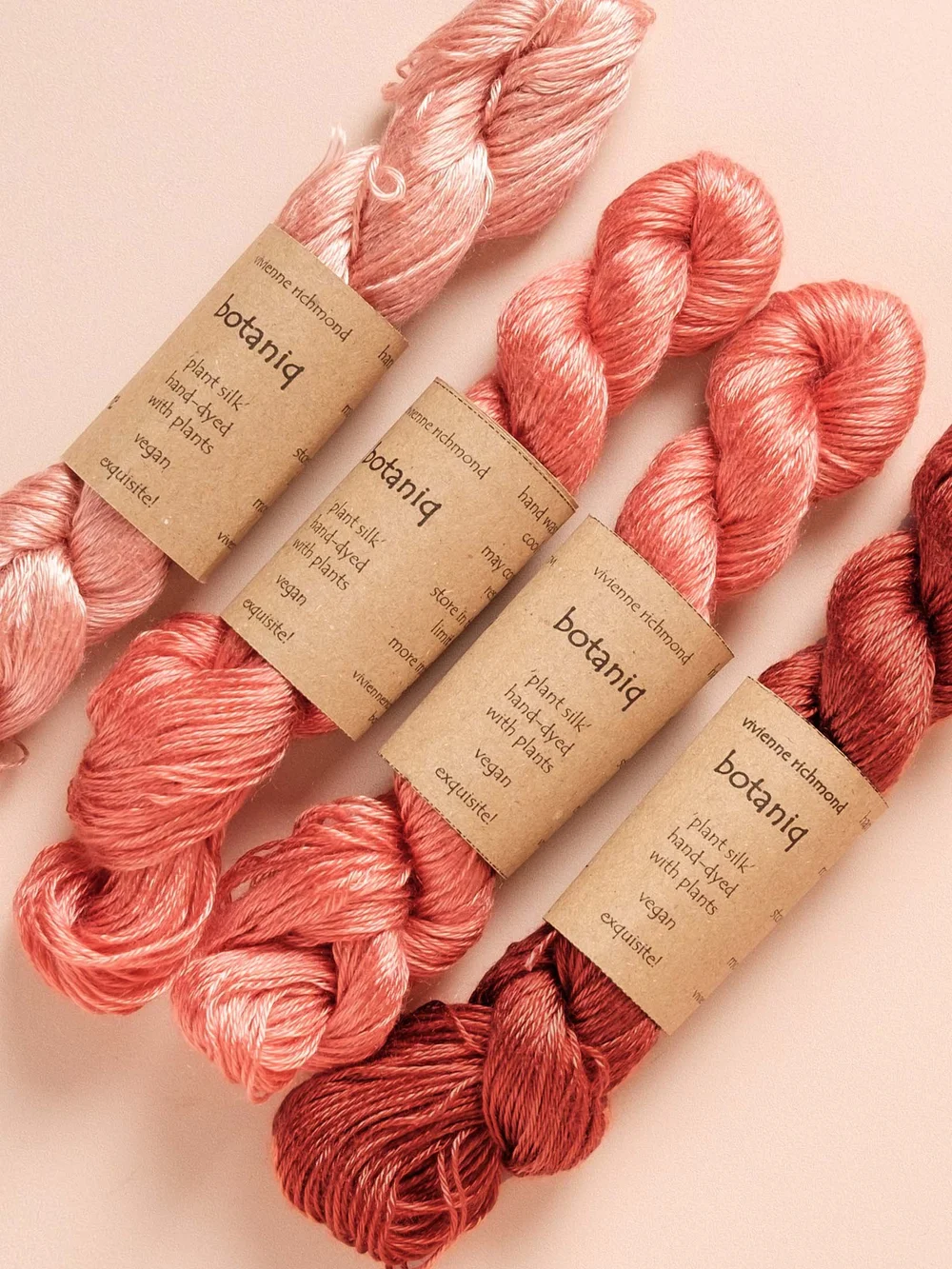 botaniq + flock Ruffle Collar Crochet Kit | Vegan yarn naturally dyed ...