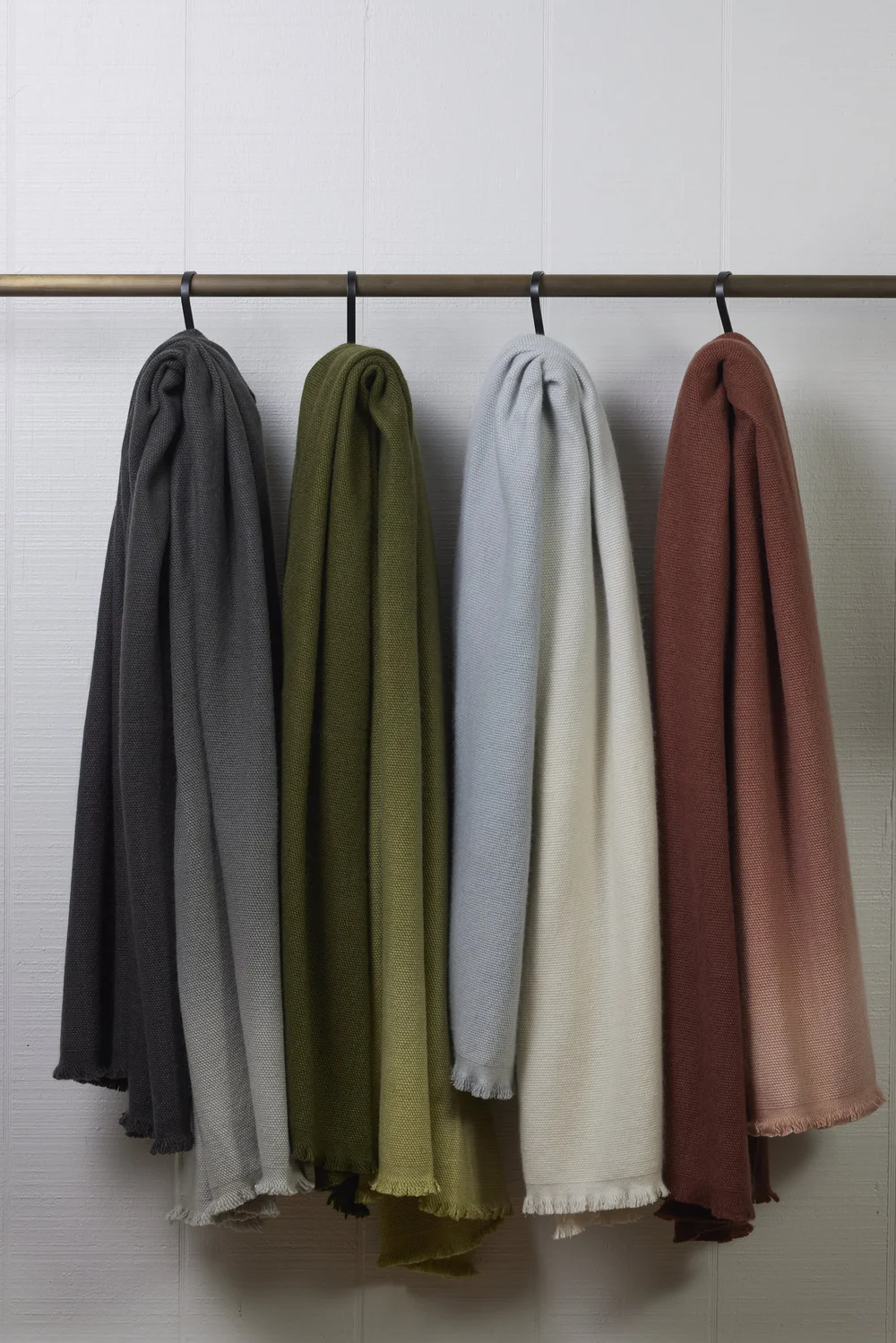 ACCESSORIES — ALT for Living