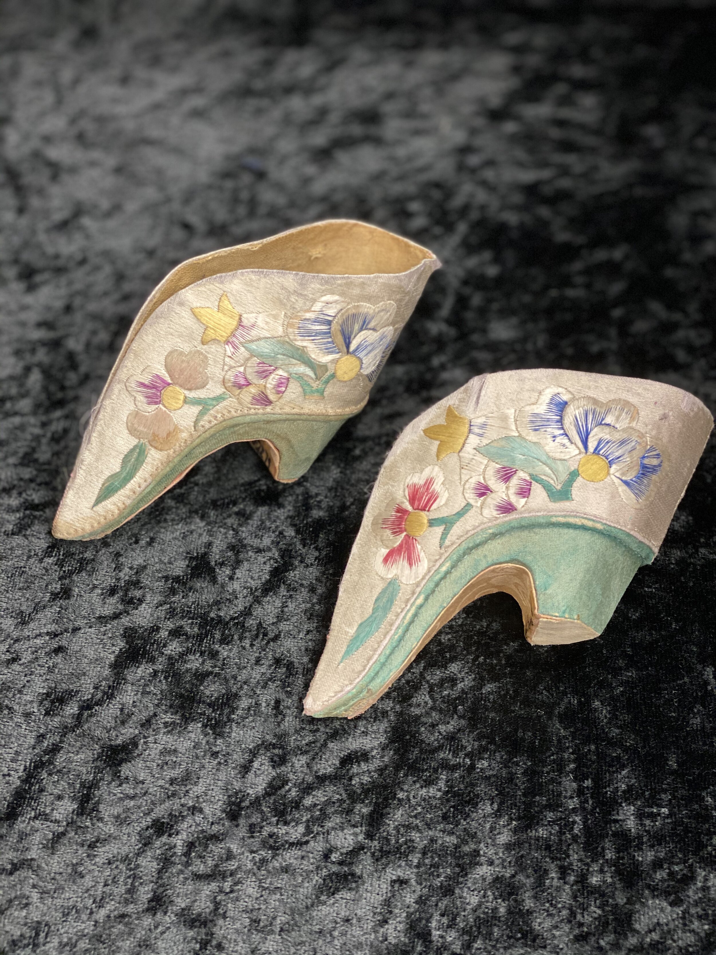 Foot Binding Shoes