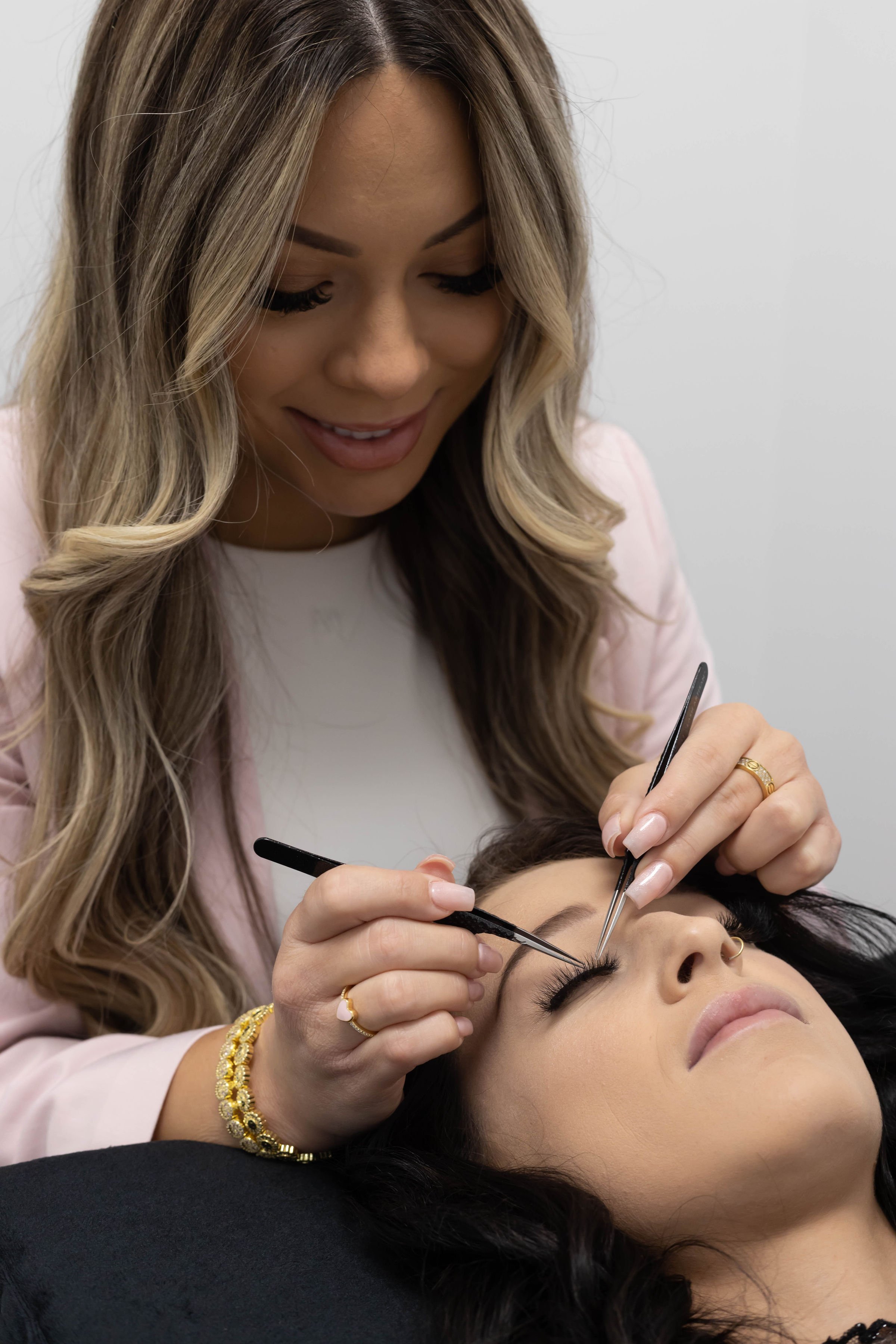 Bee Fab Lash & Med Spa | Hamilton Lash Artist & Beauty Esthetician