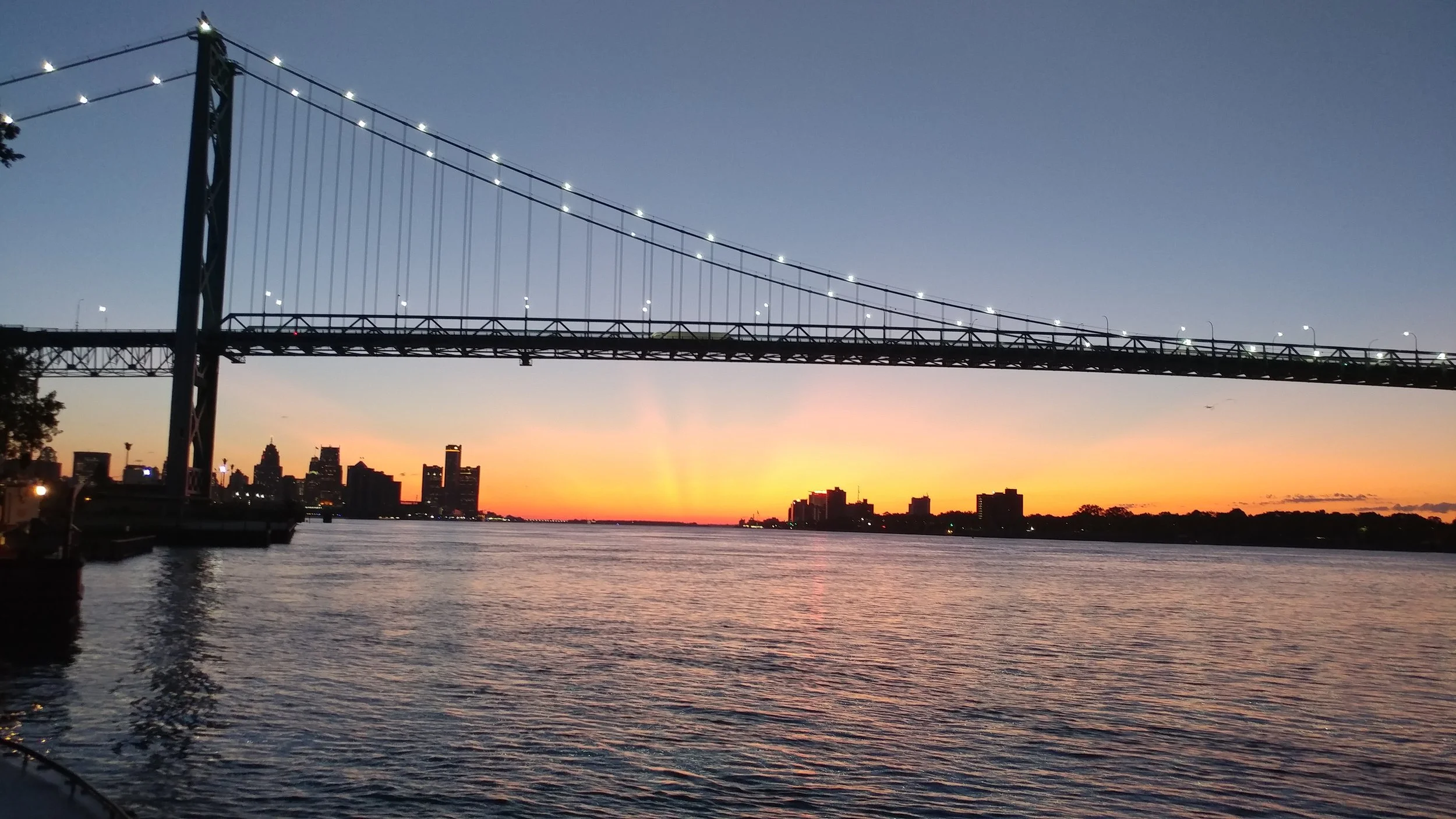 Detroit River Tours — 48222