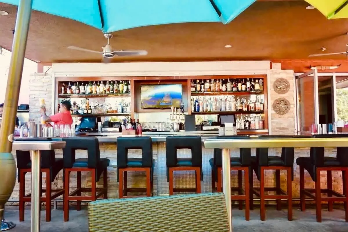 Tropicale Palm Springs: Secrets & Tips from Locals