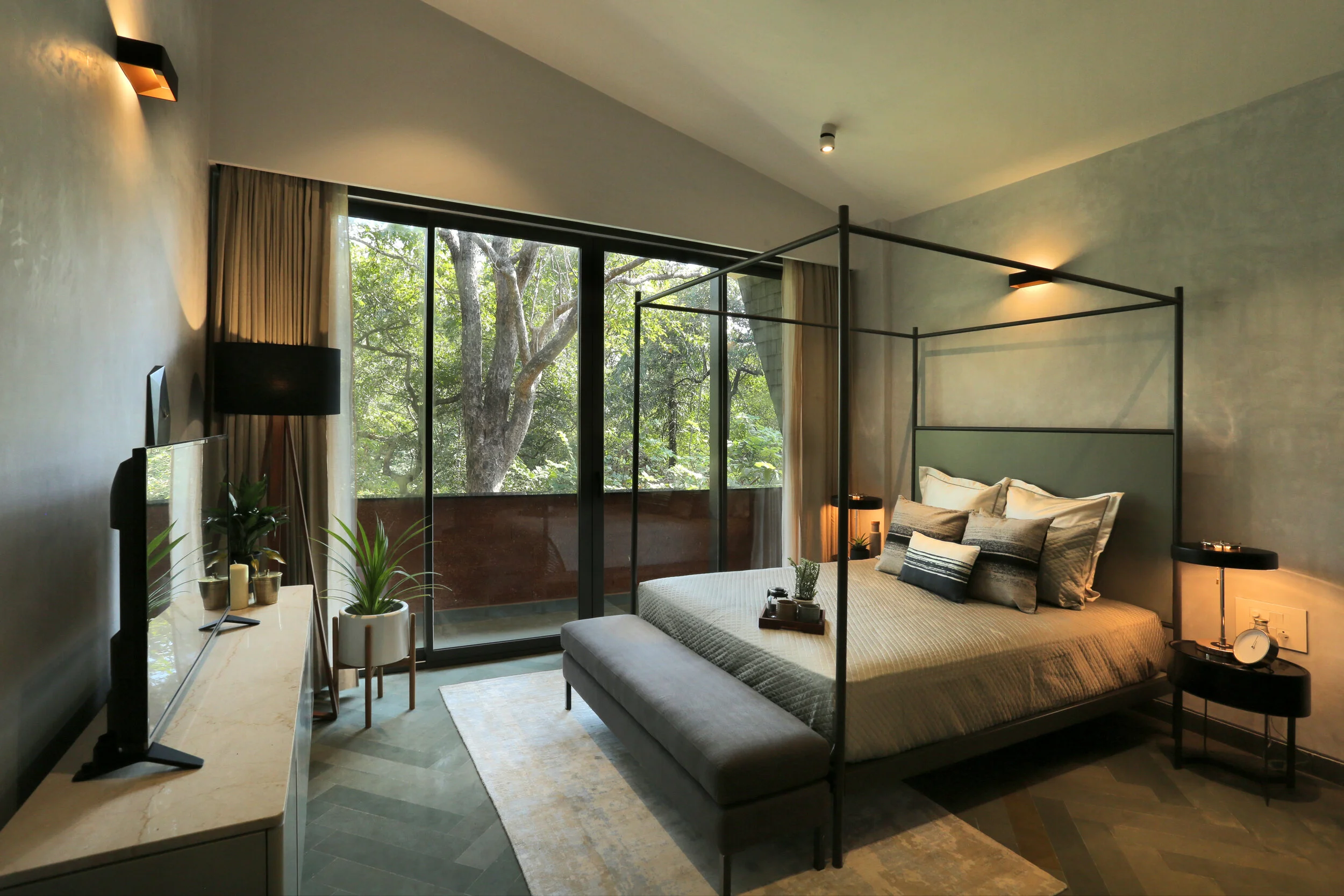 Kasu Vana — Studio Taan