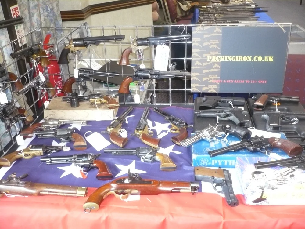 A Day In a Life of a Dealer – Birmingham Arms Fair — Packing Iron