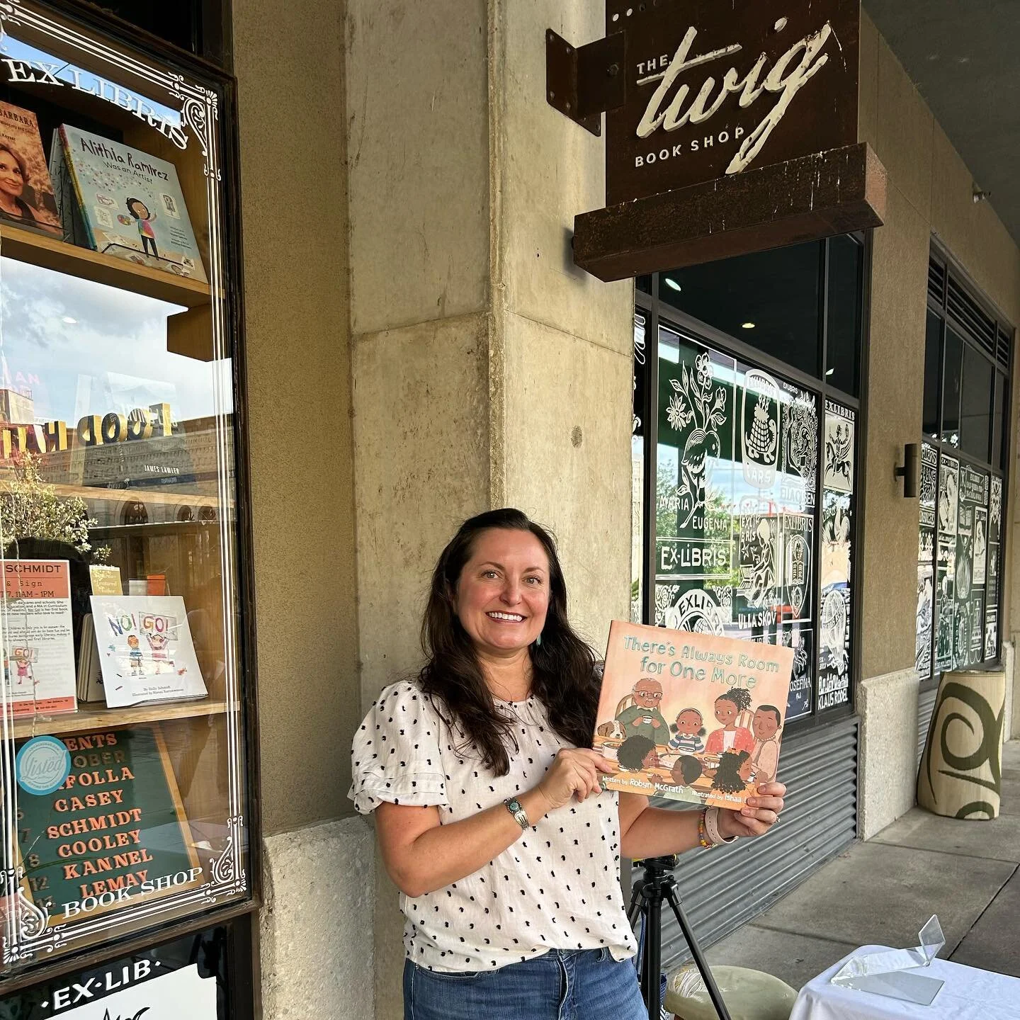About — Robyn McGrath Writes