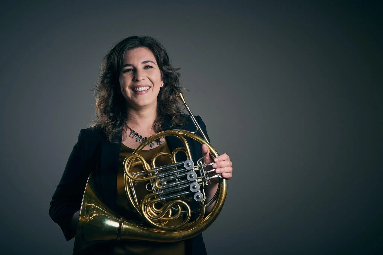 Valerie Whitney explores the full range of the French horn at Sonic ...