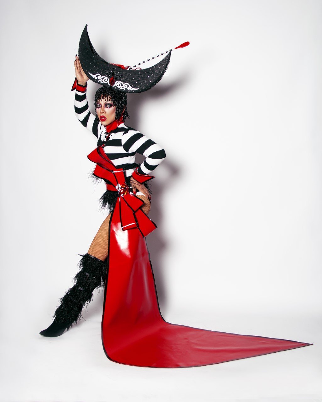 Kiki Coe — Vision Drag Artists