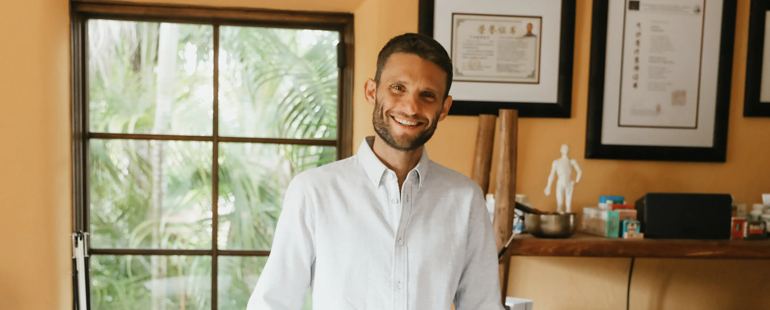 Bio — Dr. Jason Gordon
