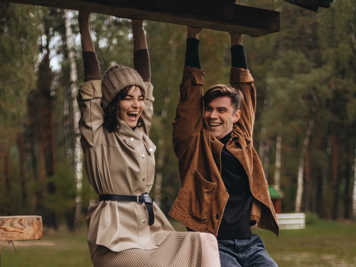 7 Places To Meet Guys That Aren’t Dating Apps Or Bars — wallflower