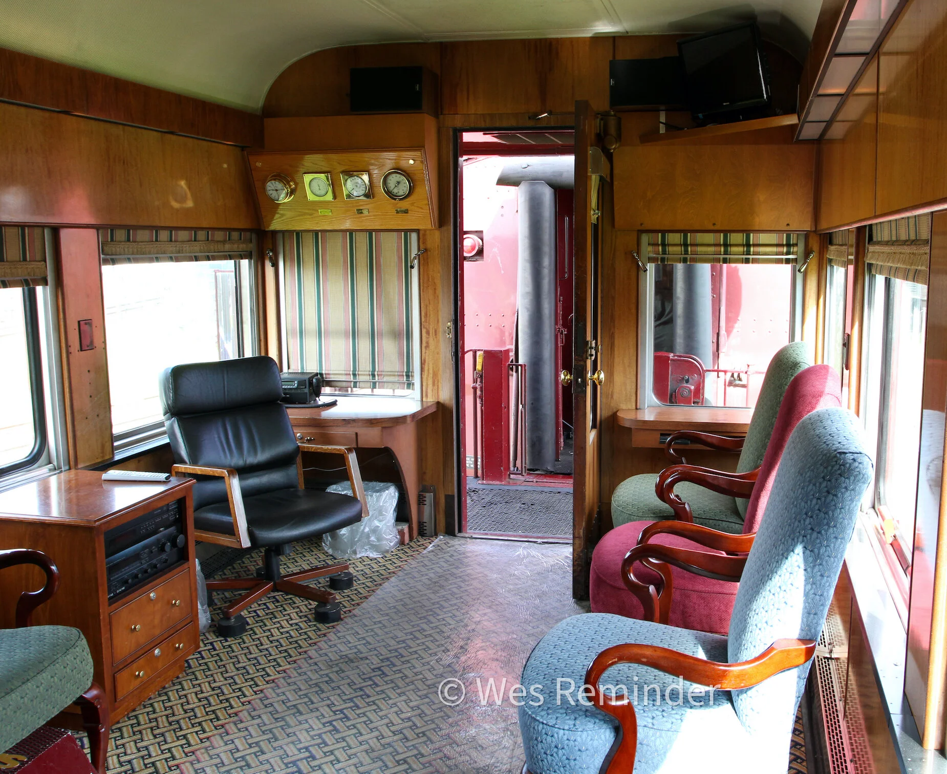 Conrail Office Car 5 - Conrail 5 | In-Depth Look by Wes Reminder