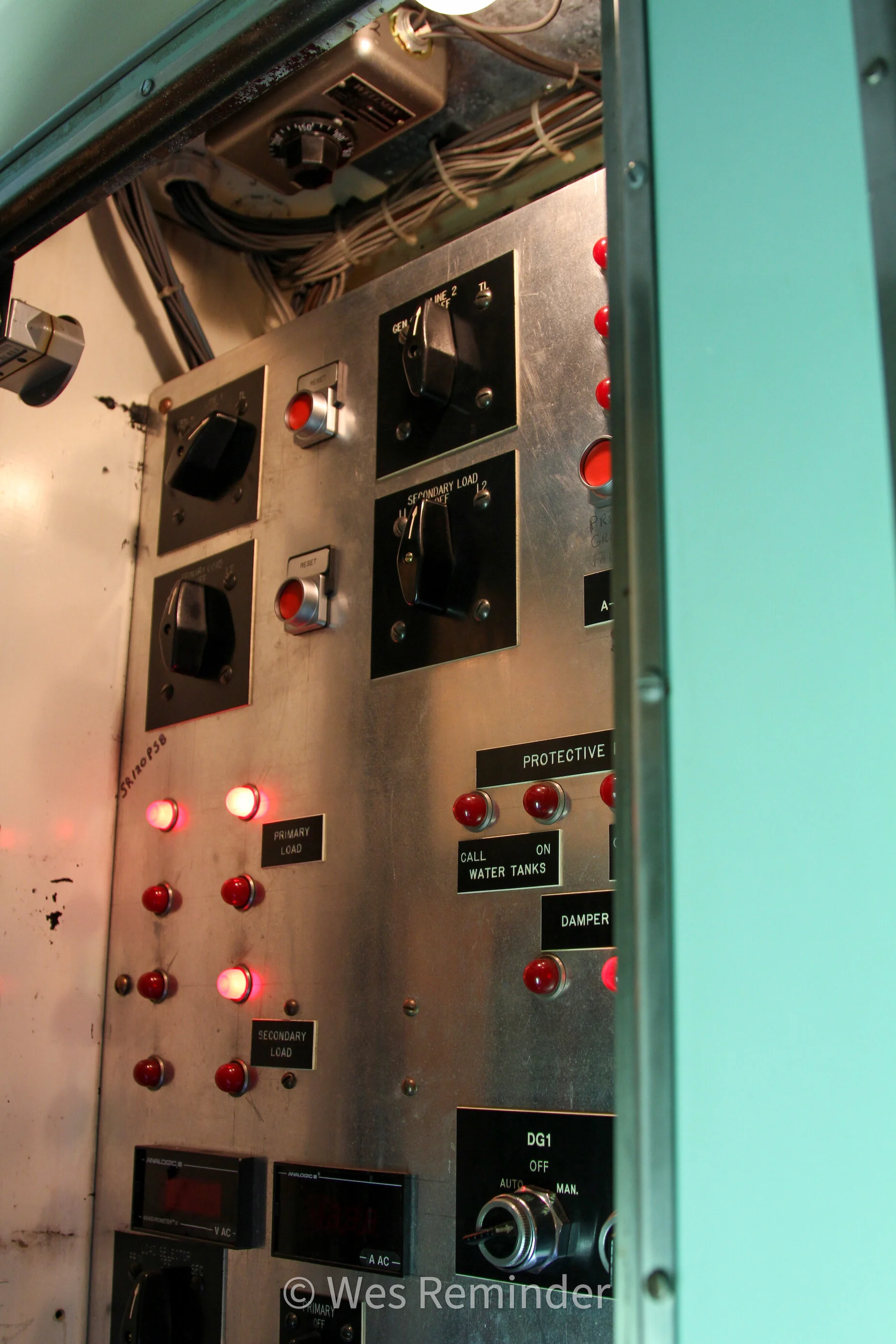 Conrail Office Car 5 - Conrail 5 | In-Depth Look by Wes Reminder