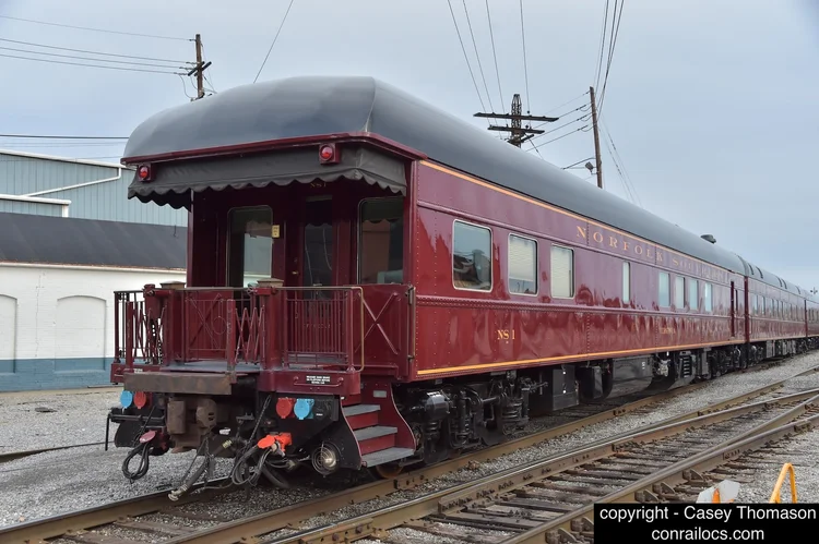 Norfolk Southern Observation Cars - by Wes Reminder