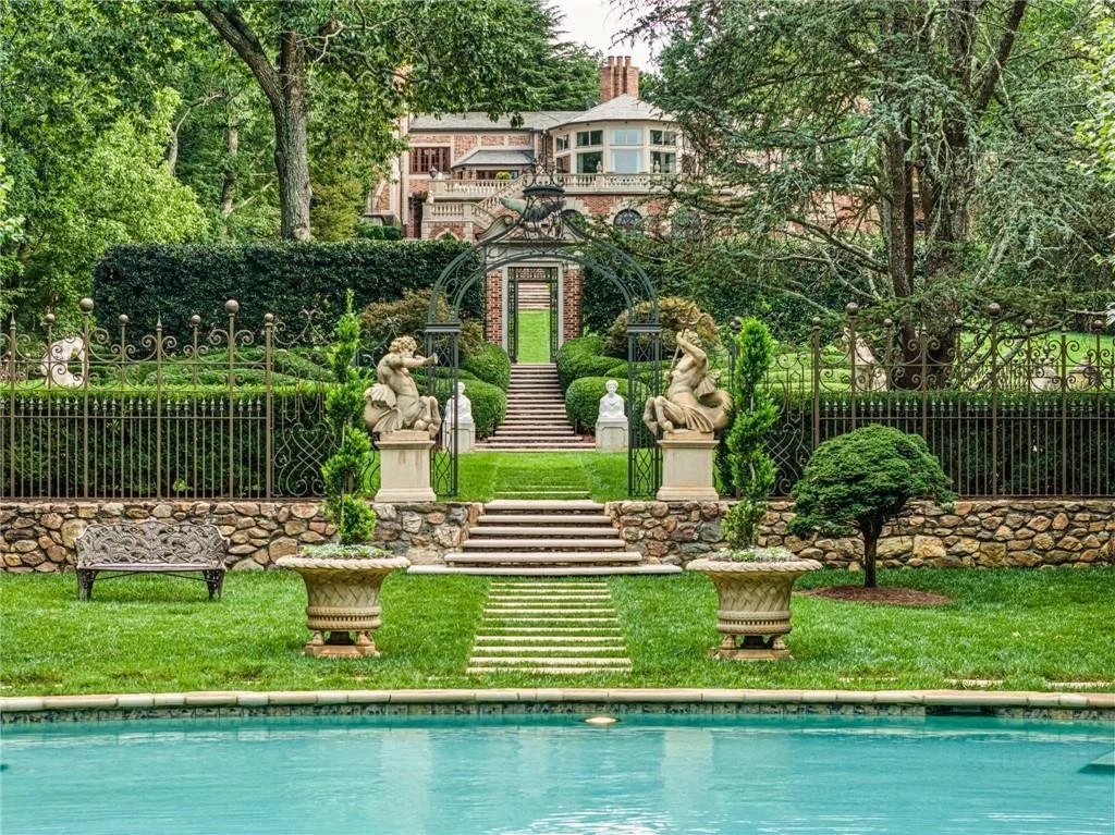 Discover Chestnut Hall: Georgia’s Most Expensive Estate — The Luxe List ...