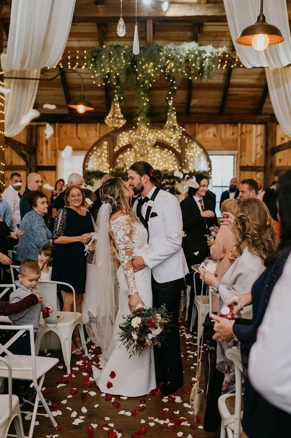 Akron, Canton, Cleveland Barn Wedding Venue | Peacock Ridge