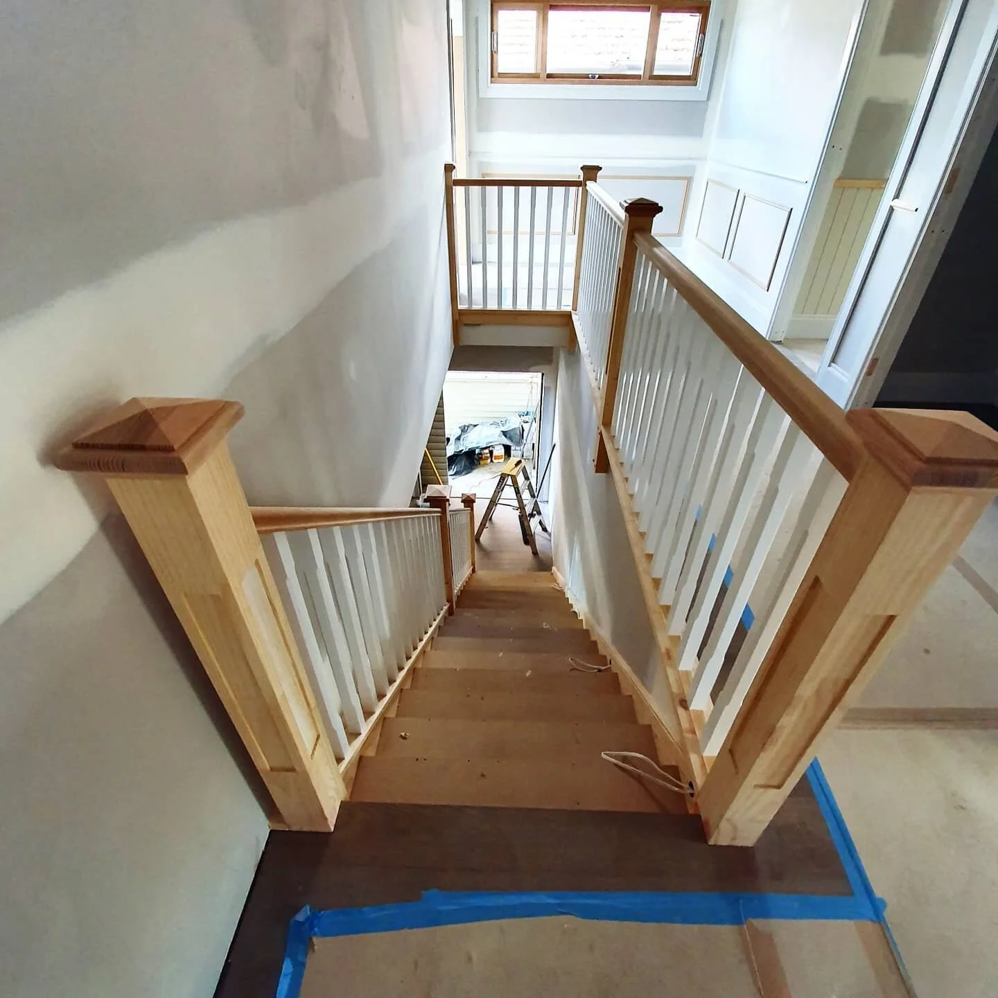 Hamptons Staircase install looking the goods.#sydneystairs #modernhomes #stairs