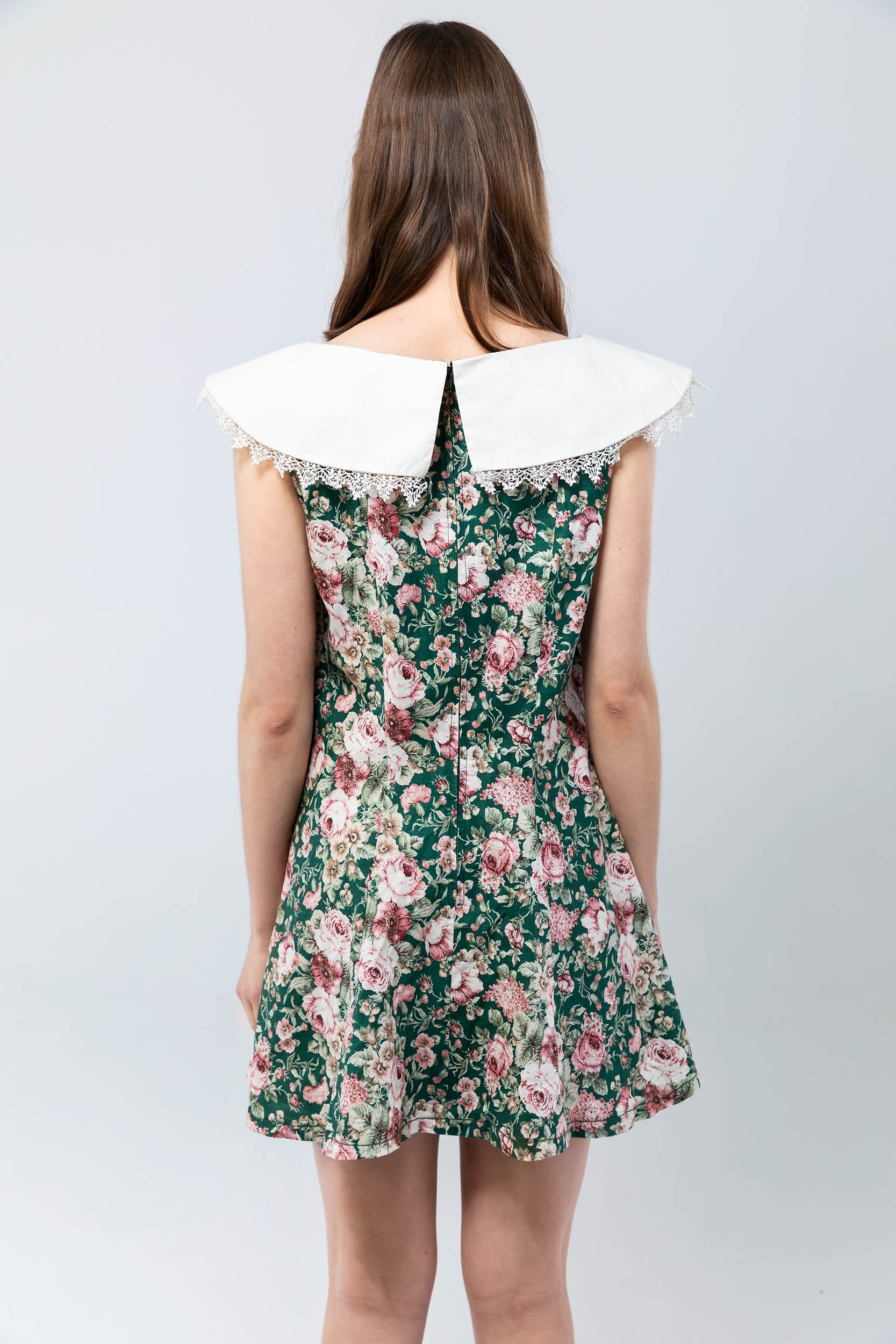 Vintage Style Box — Lady Petrova