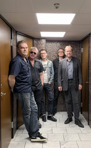 Live: Torsson — Kafé de luxe