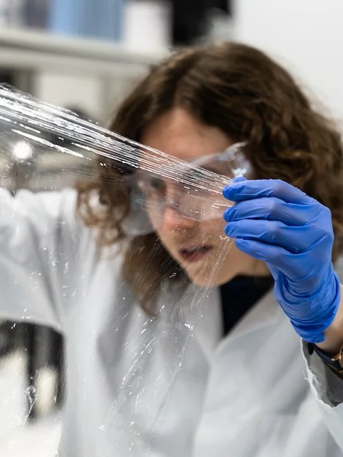 kelpi | taking the plastic out of packaging