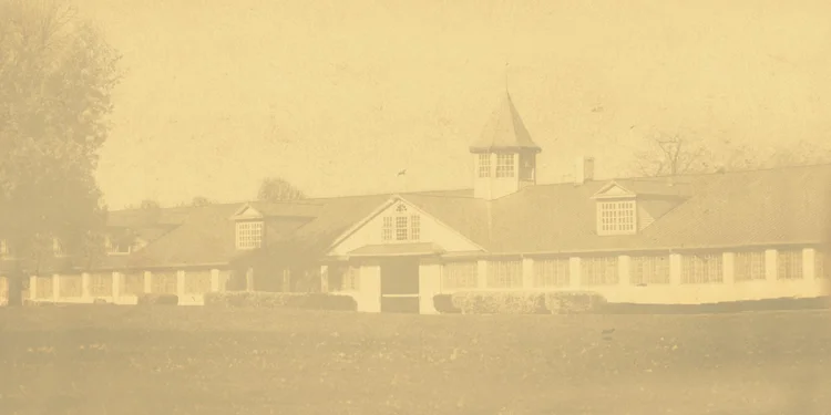 Calumet Farm Bourbon — Western Spirits Beverage Company