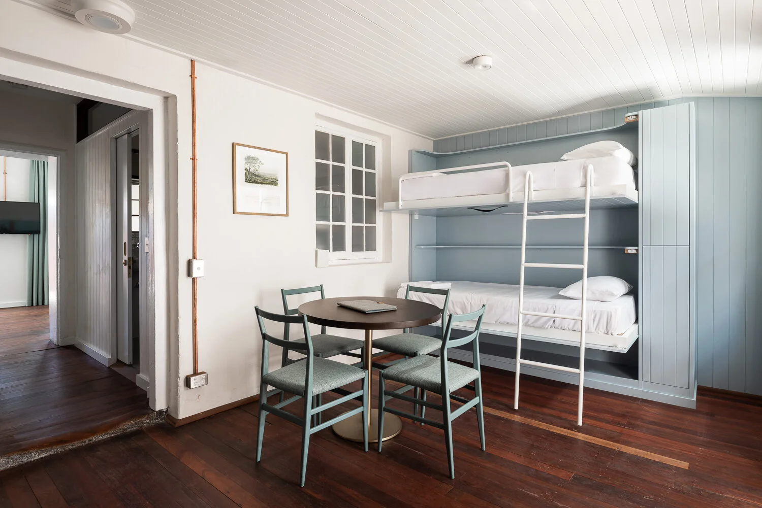 Rooms - Lower Level — Warders Hotel