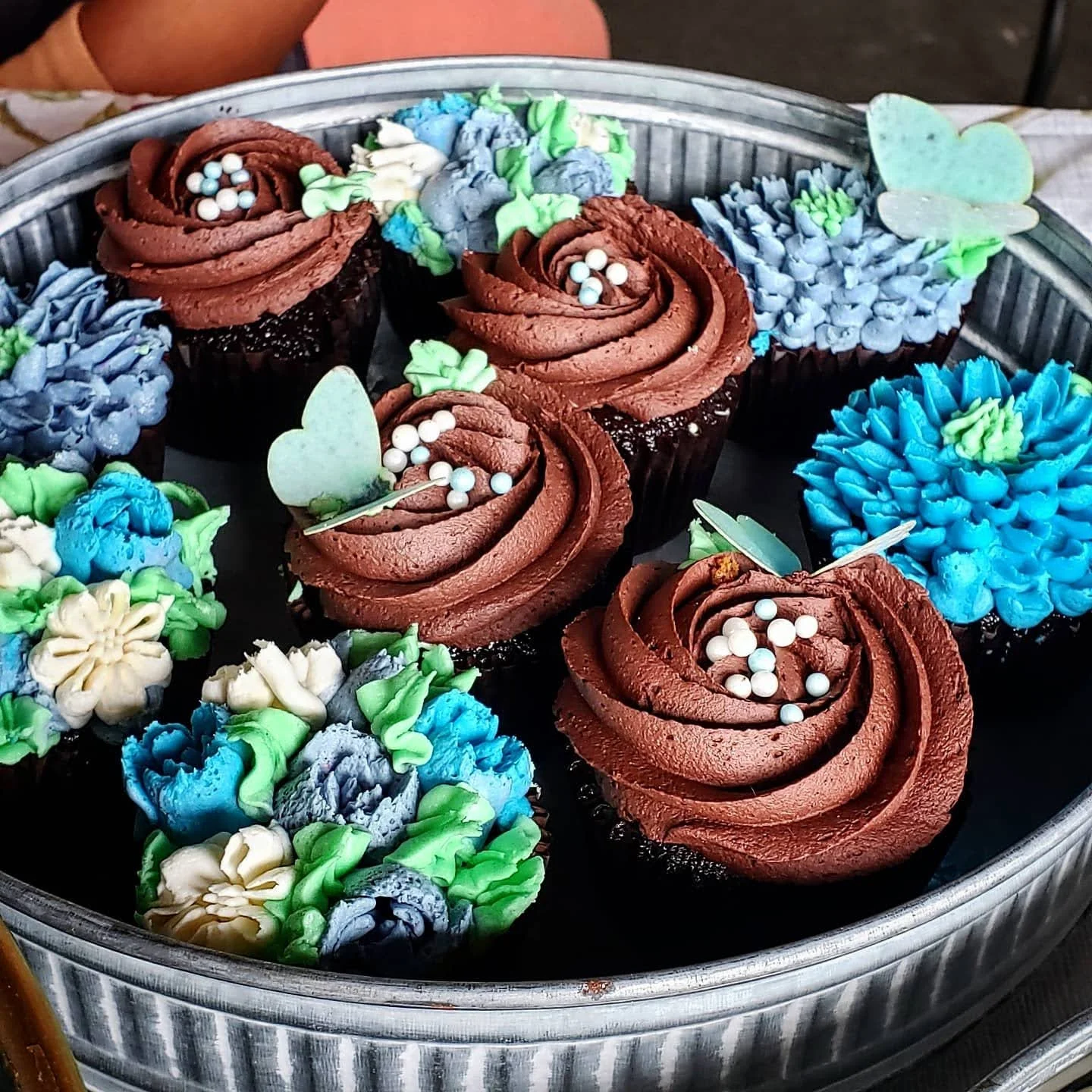 Mangia Bella: Custom Cakes and Baked Goods