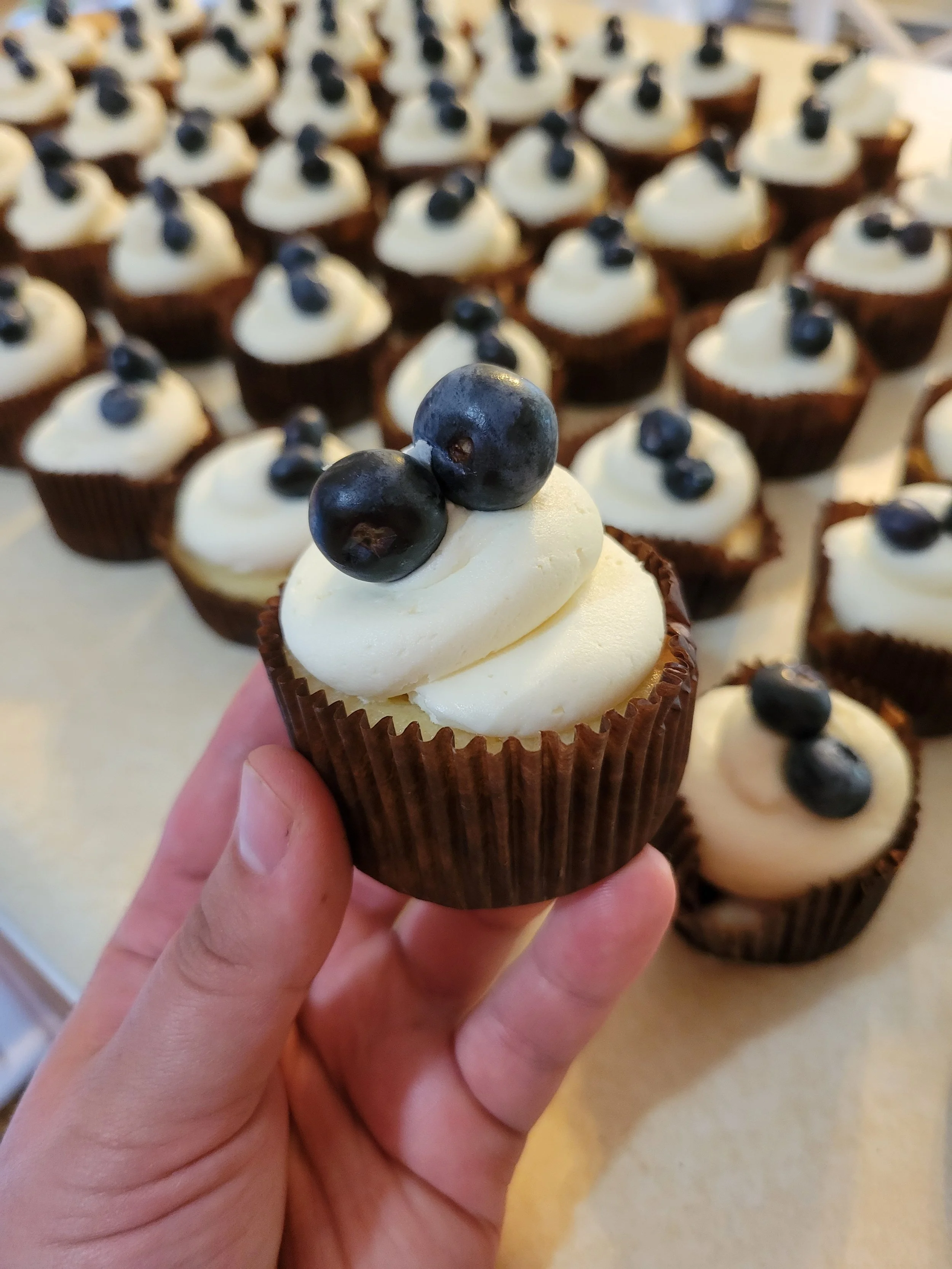 Mangia Bella: Custom Cakes and Baked Goods