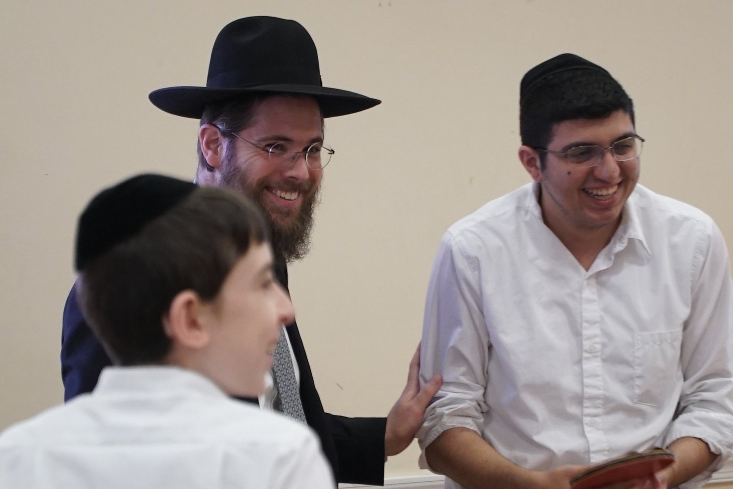 Mesivta Shaarei Chaim Video and Picture Gallery