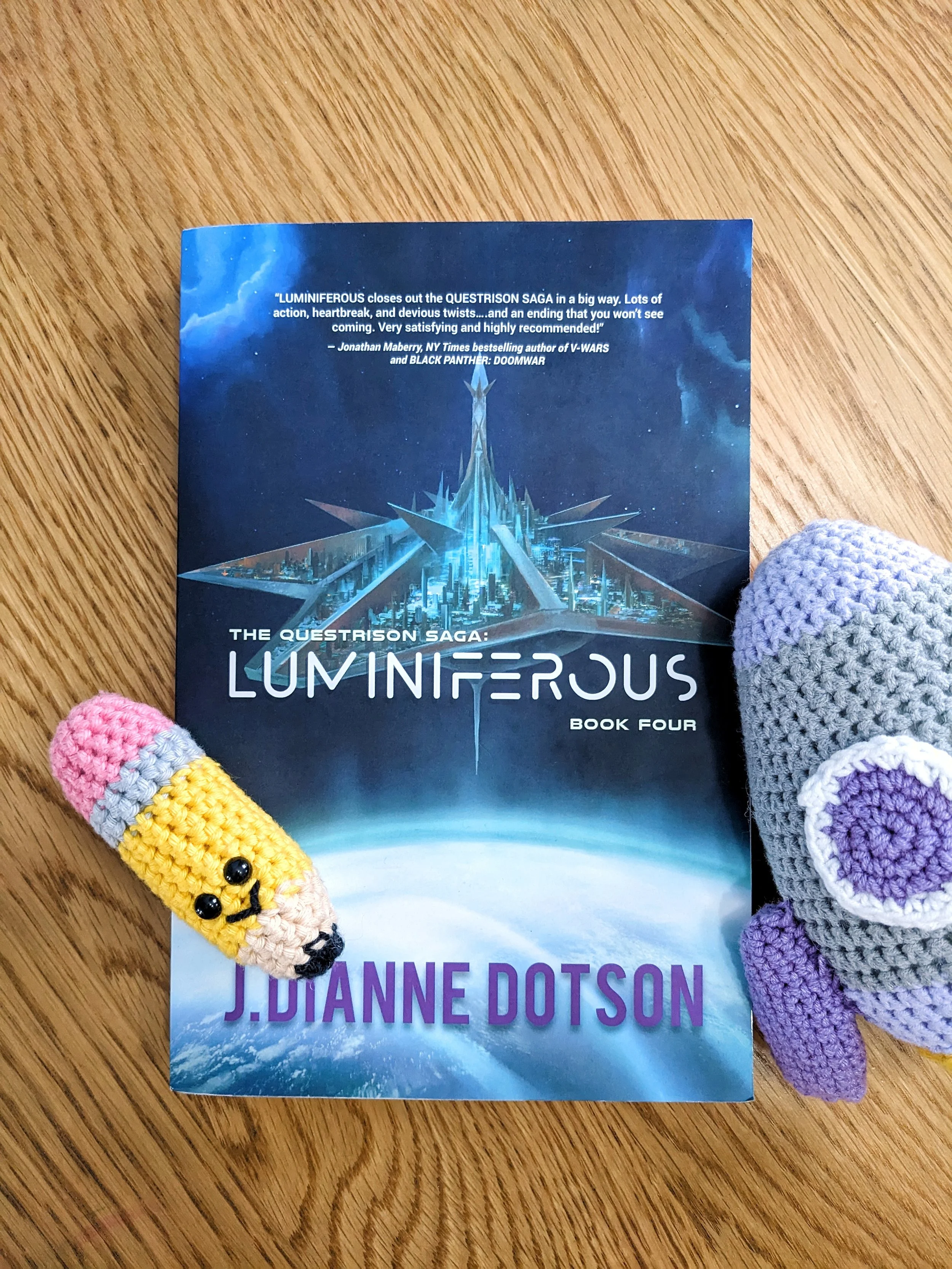 Book Review: Luminiferous — Alan K. Dell