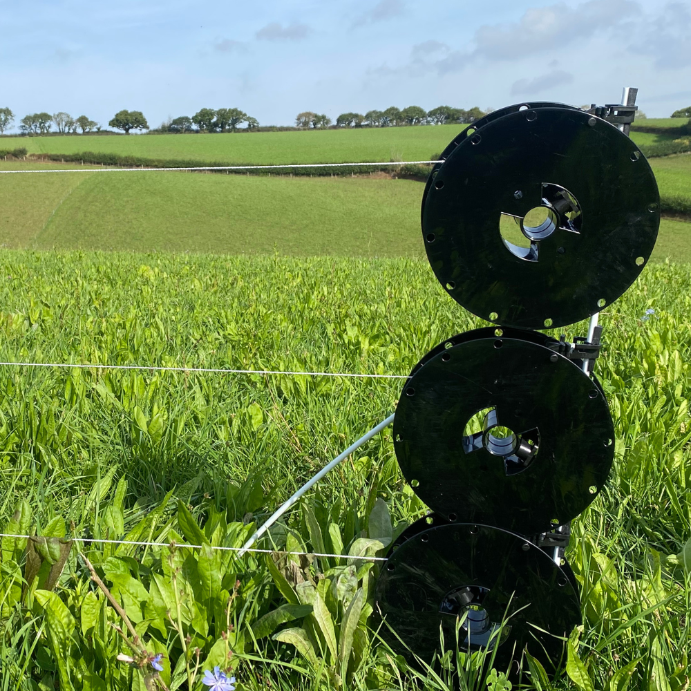 Sheep 3 Wire Kiwitech Temporary Electric Fencing Kit 300m — Progressive ...