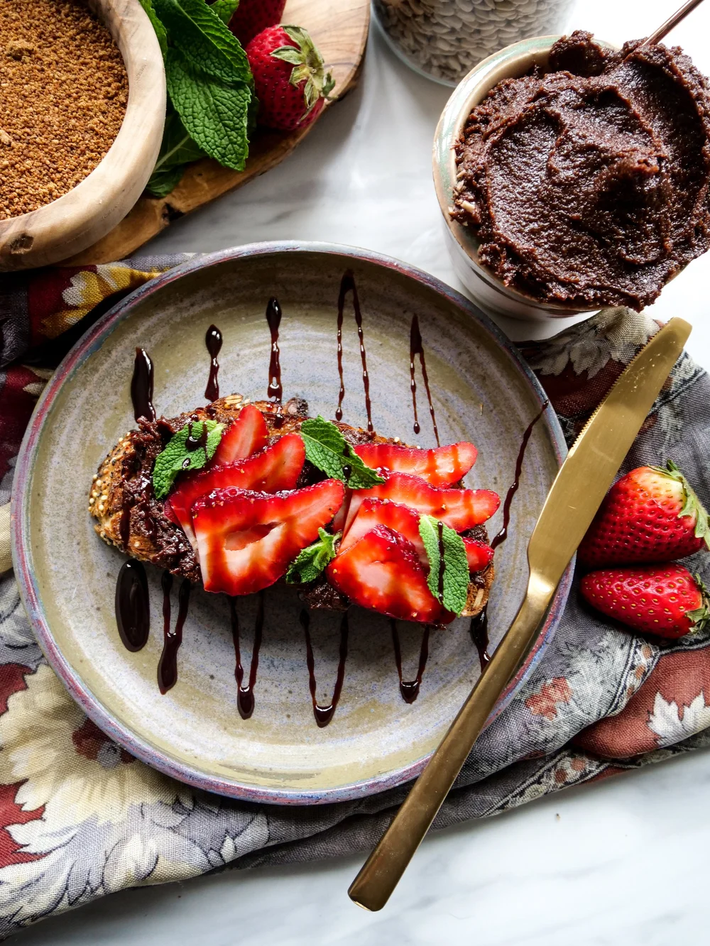 5 Ingredient Nut Free Nutella (Vegan + Oil Free)