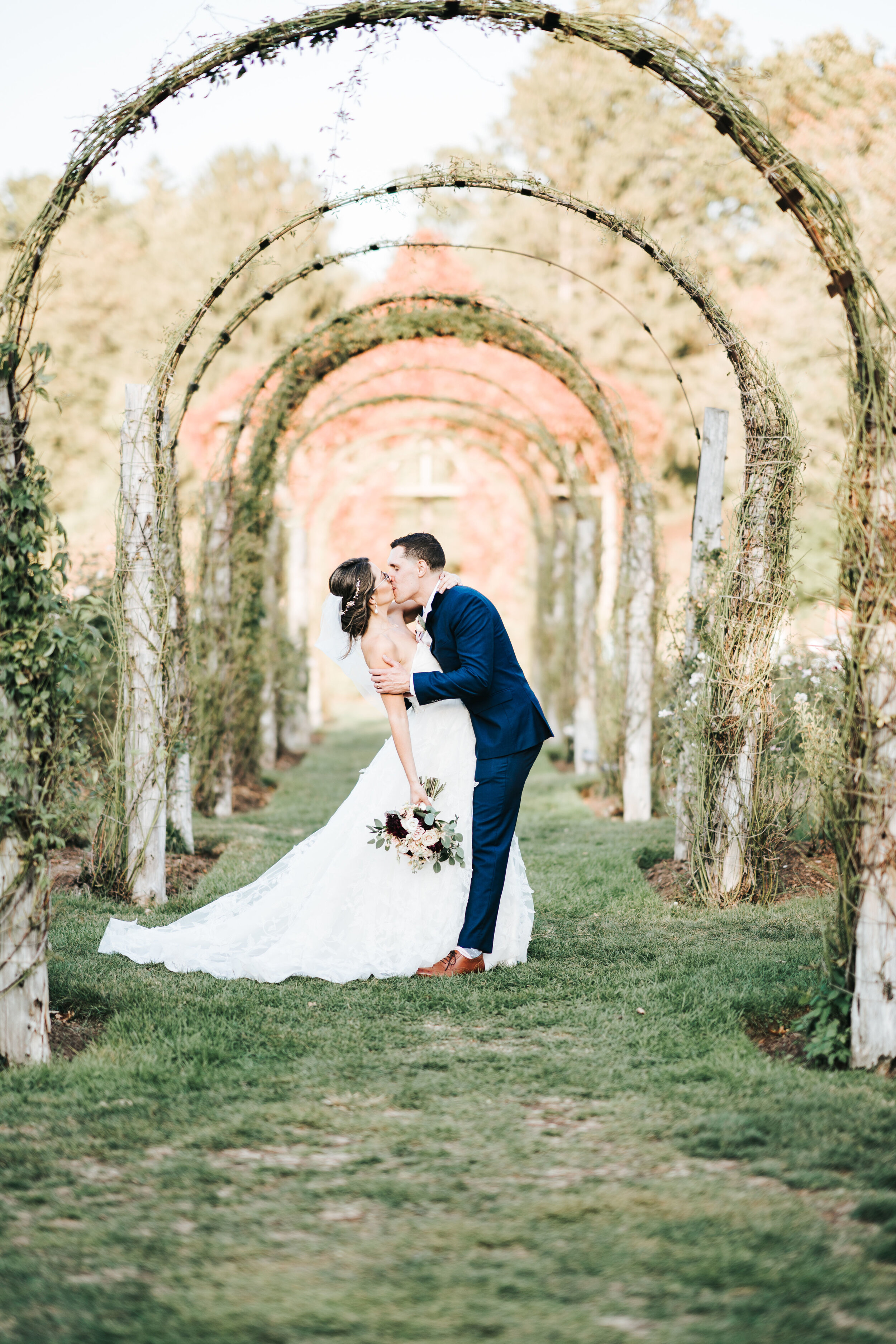 Elizabeth park rose garden wedding 60 photos - Astyledwedding.com