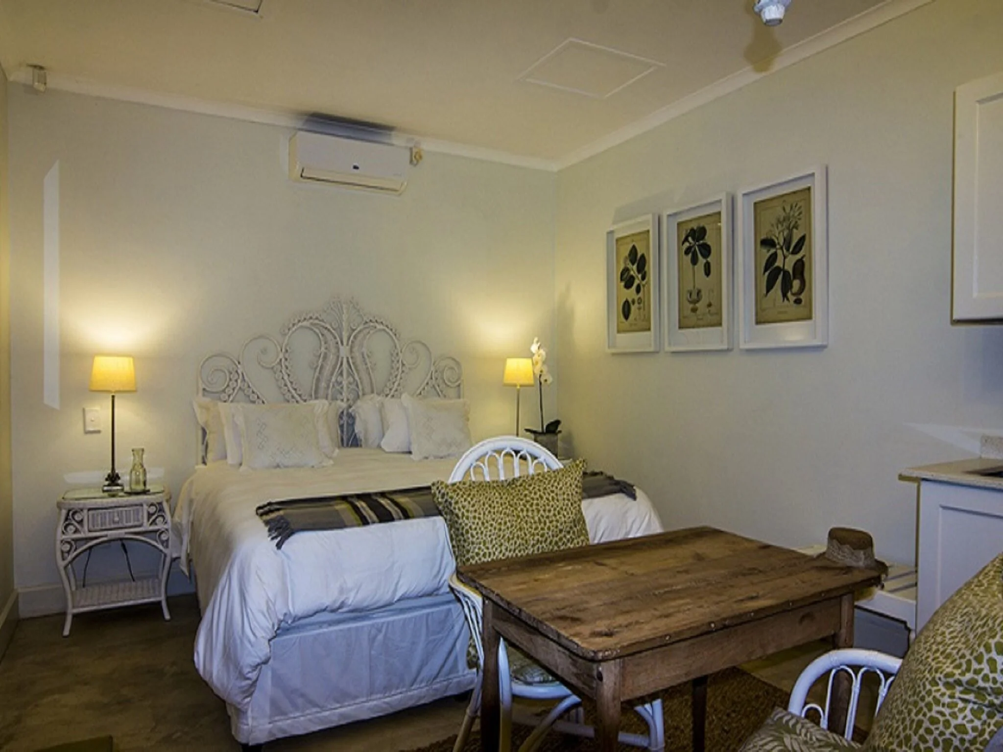 Room 04 — Maison H