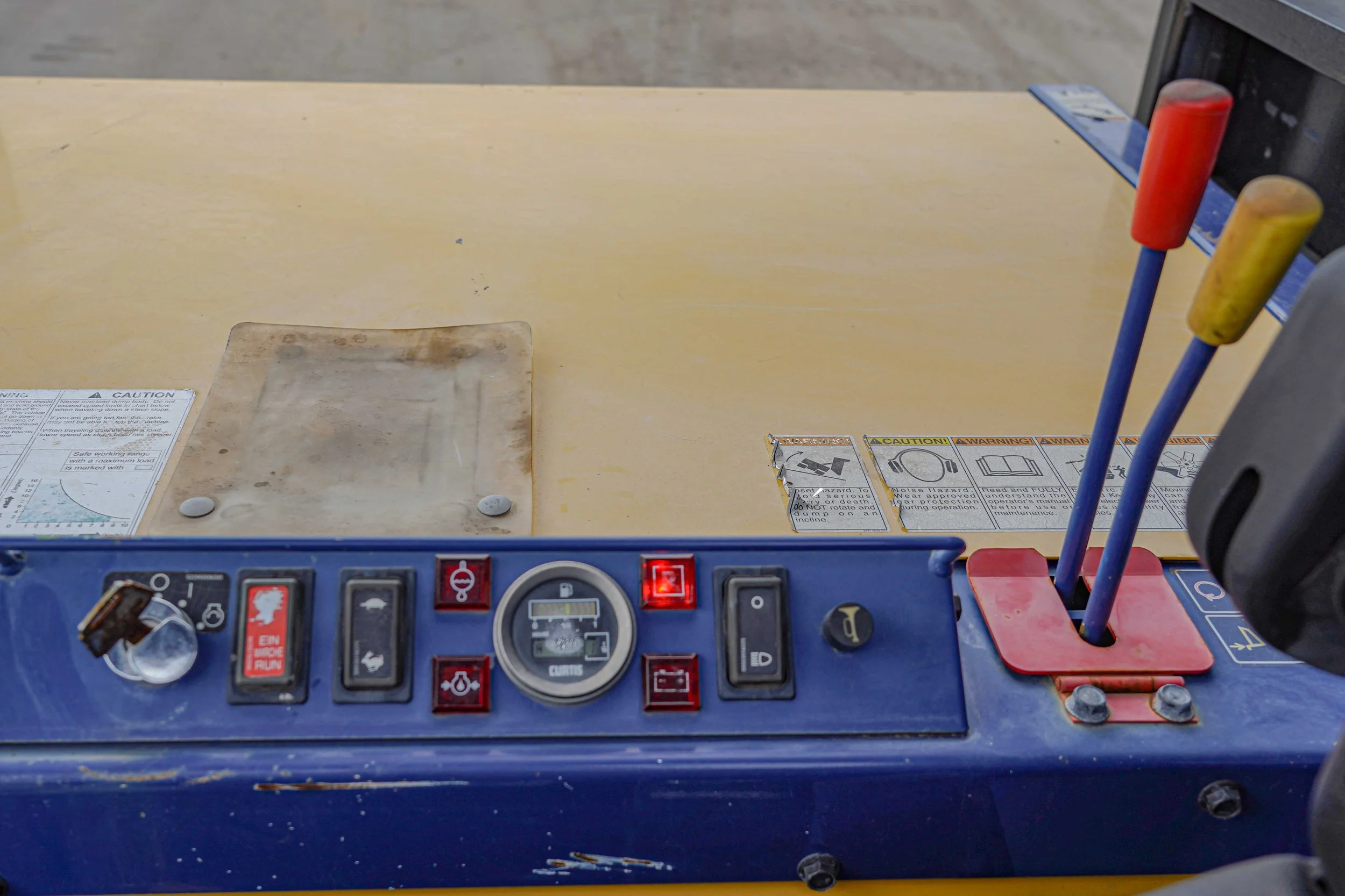 Canycom | Crawler Carrier Sales & Rentals | Multi Machine