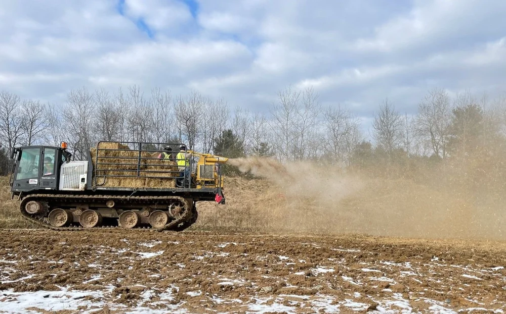 Tracked Straw Blowers | Crawler Carrier Sales & Rentals | Multi Machine