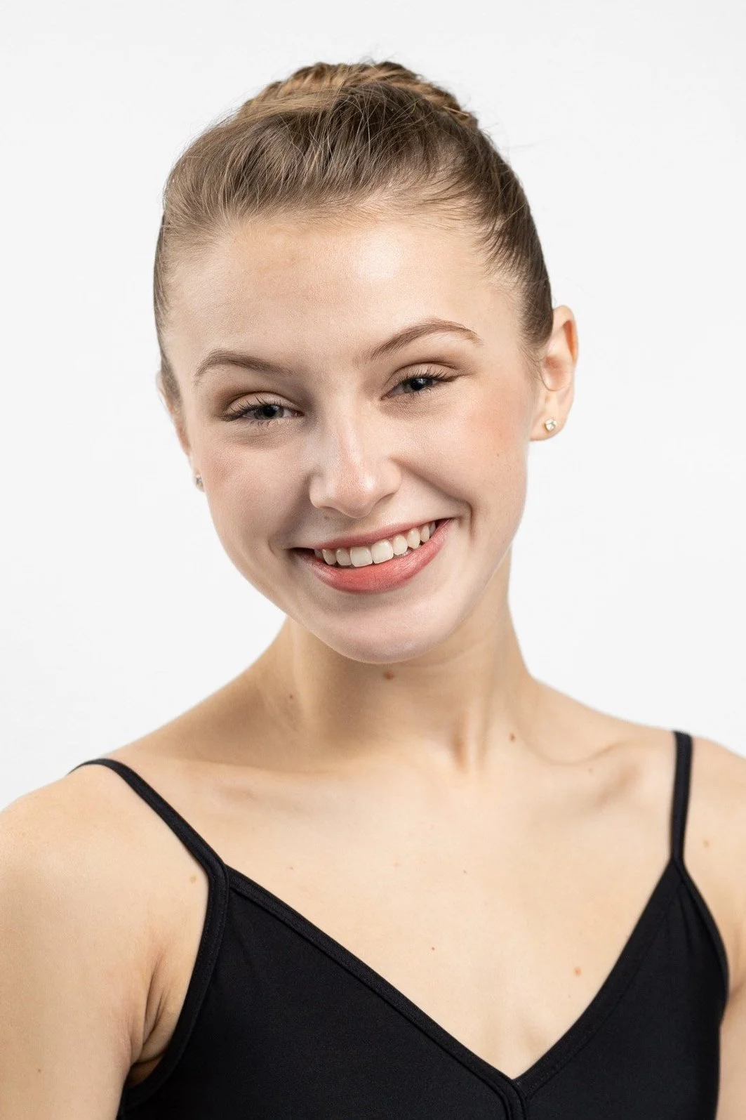 Indianapolis Ballet | Apprentices — Indianapolis Ballet