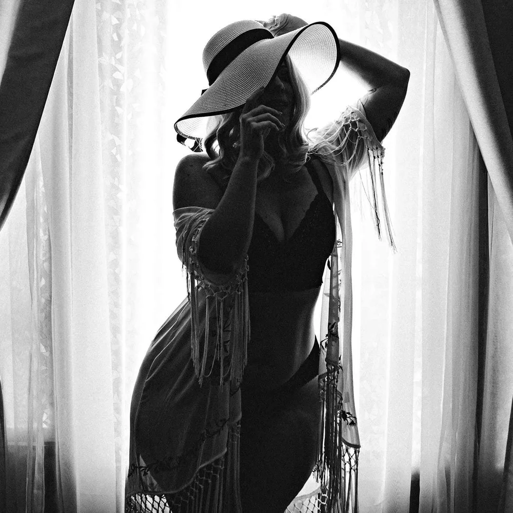 Artist Jessica Rae | Shuswap + Okanagan Photographer