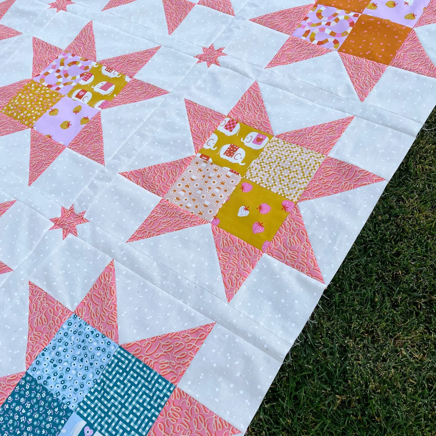 Charm Pack Stars - Large Throw - Ruby Star Society Picture Book ...