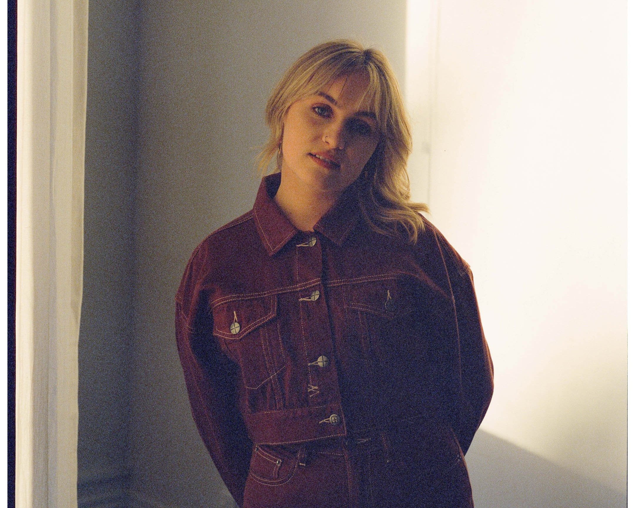 Amber Carly Williams on her debut EP ‘21 Roses’ — HYPE MEDIUM ...