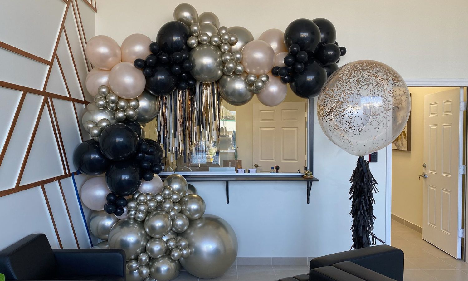 Jumbo Balloons — BALLOONS & BEYOND HTX