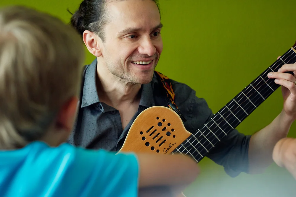 Über mich — César Osorio | Guitarroso