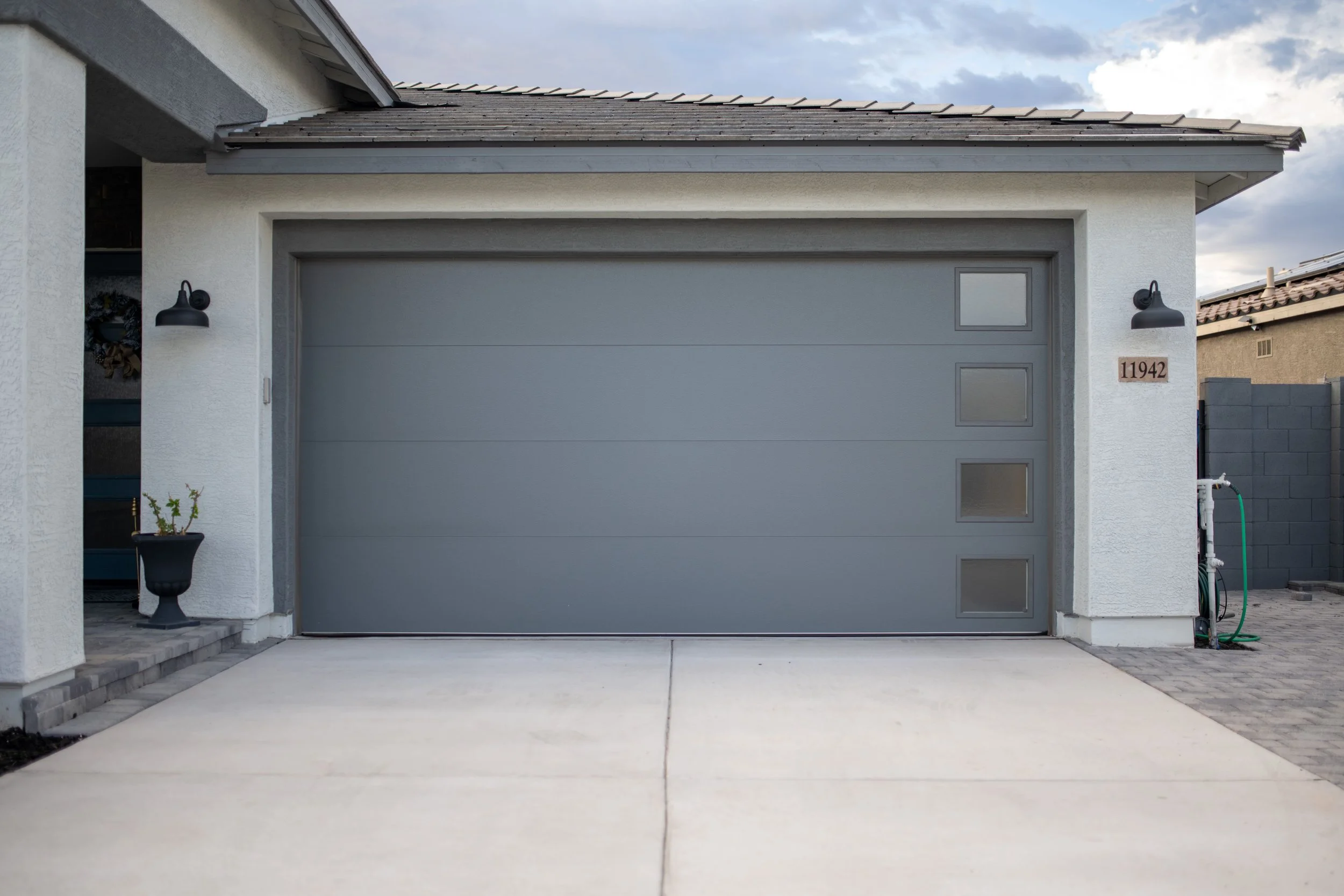 Advantages and Disadvantages of Using Insulated Overhead Doors ...