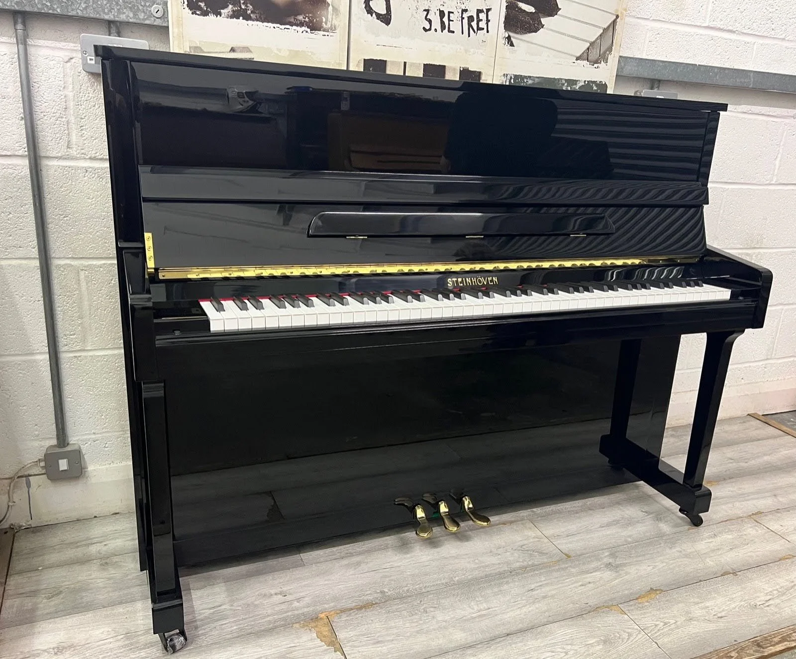 BRAND NEW - STEINHOVEN SU-113 POLISHED EBONY SMALL UPRIGHT PIANO WITH ...