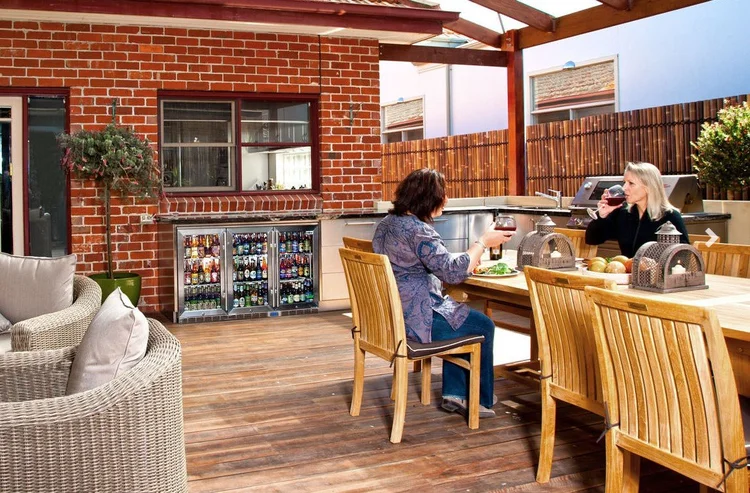 Outdoor Bar Fridges - A guide to the best Outdoor Alfresco Bar Fridges ...